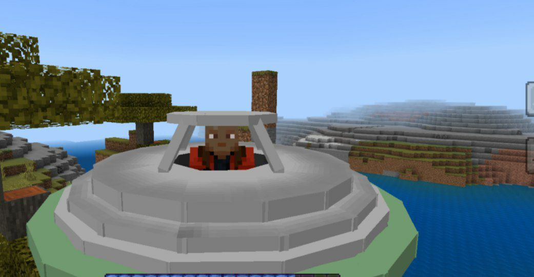 Download UFO Mod for Minecraft PE: amazing aircraft